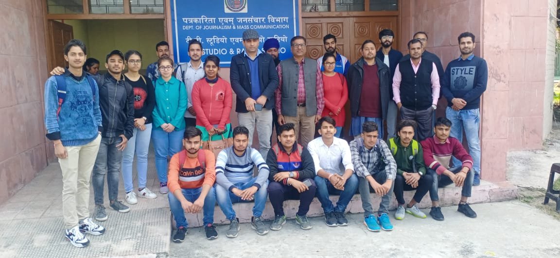 Visit to Radio and TV studio(BJMC Students) – Sh. L.N. Hindu College