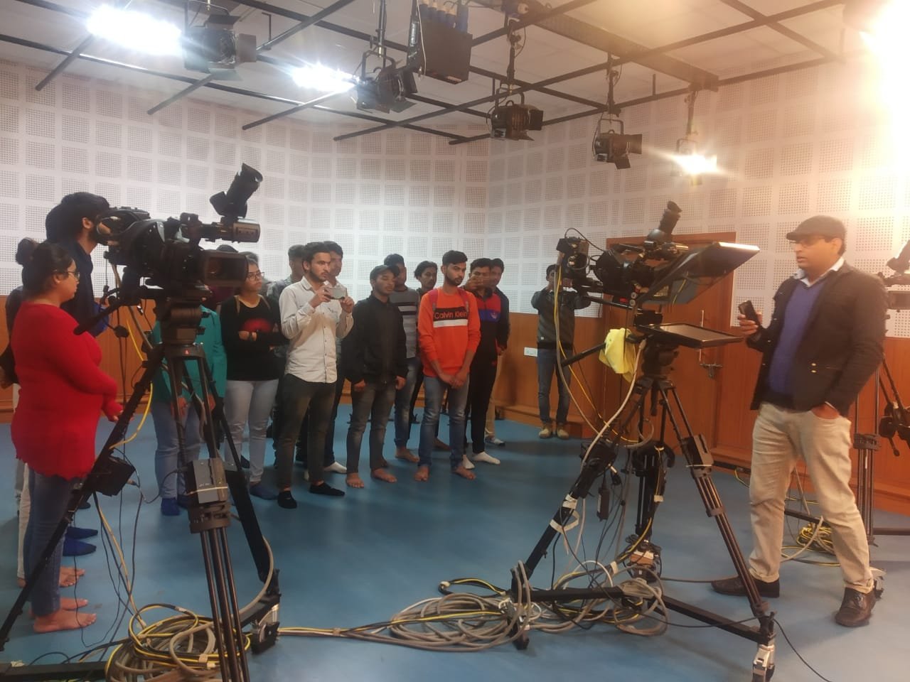 Visit to Radio and TV studio(BJMC Students) – Sh. L.N. Hindu College